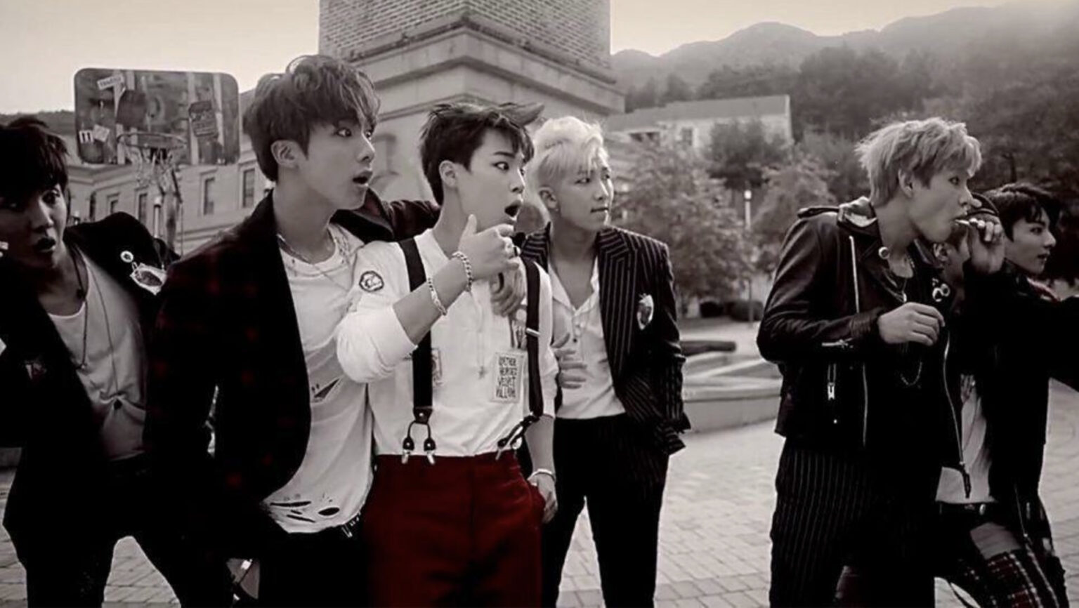【BTS】ホルモン戦争(War of Hormone)のリリースはいつ？当時のメンバーの年齢は？ | 気になること
